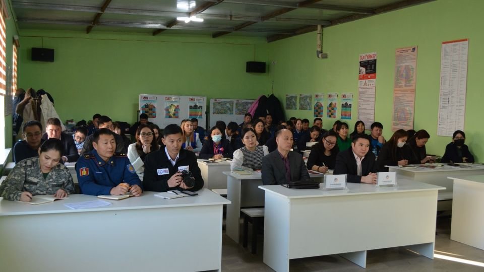 Сургагч багш бэлтгэх сургалт Дорноговь аймагт эхэллээ